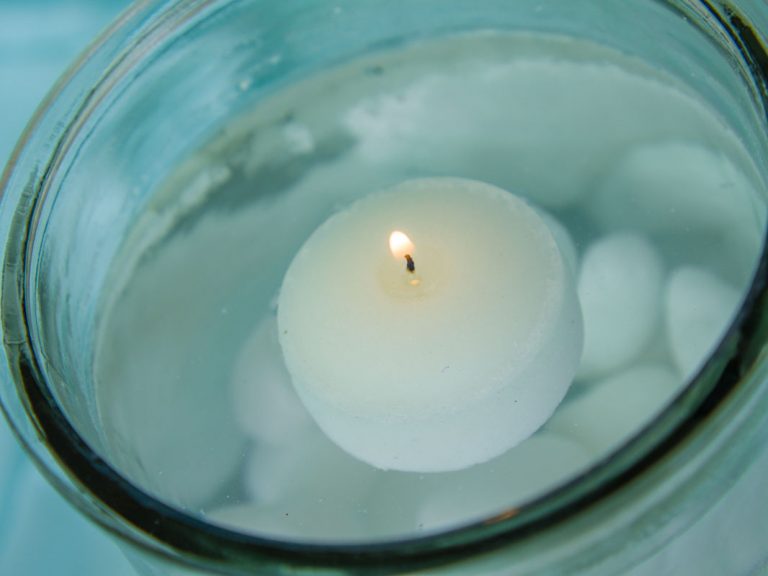 Επιπλέοντα Κεριά - Petras Candles
